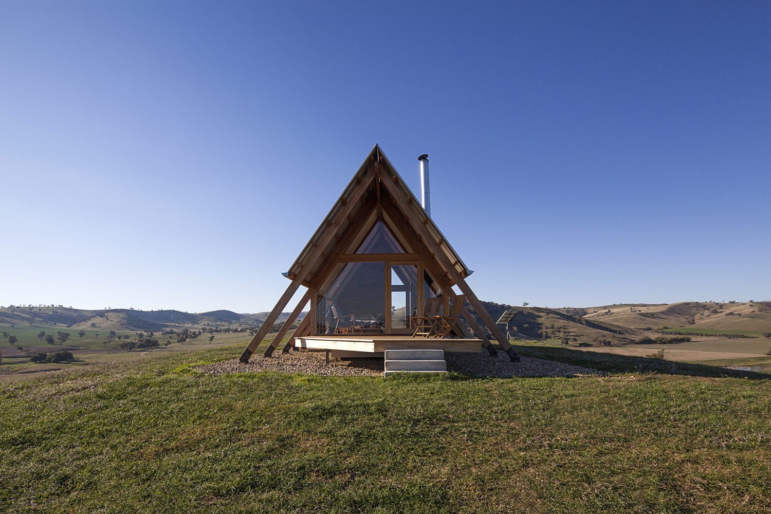 JR's Small A-Frame Cabin - Dream Tiny Living