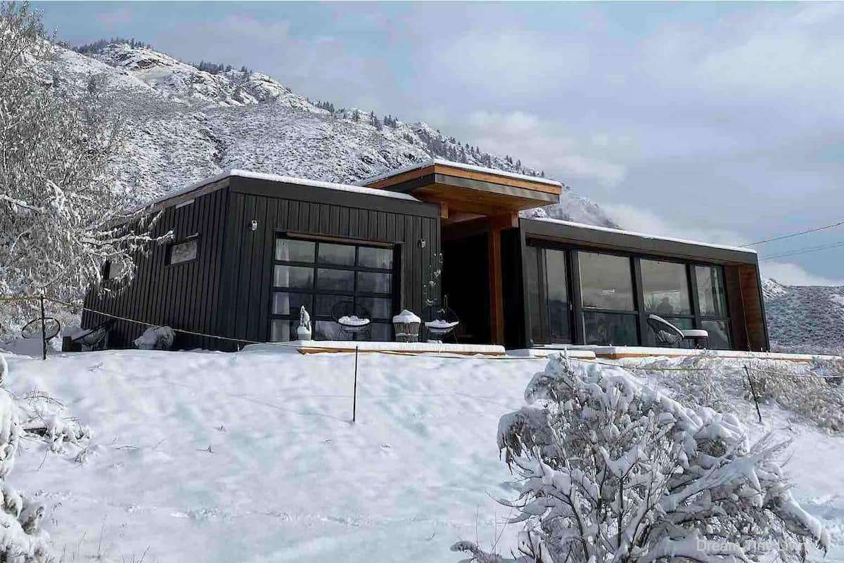 Black Box Studio Shipping Container House - Dream Tiny Living