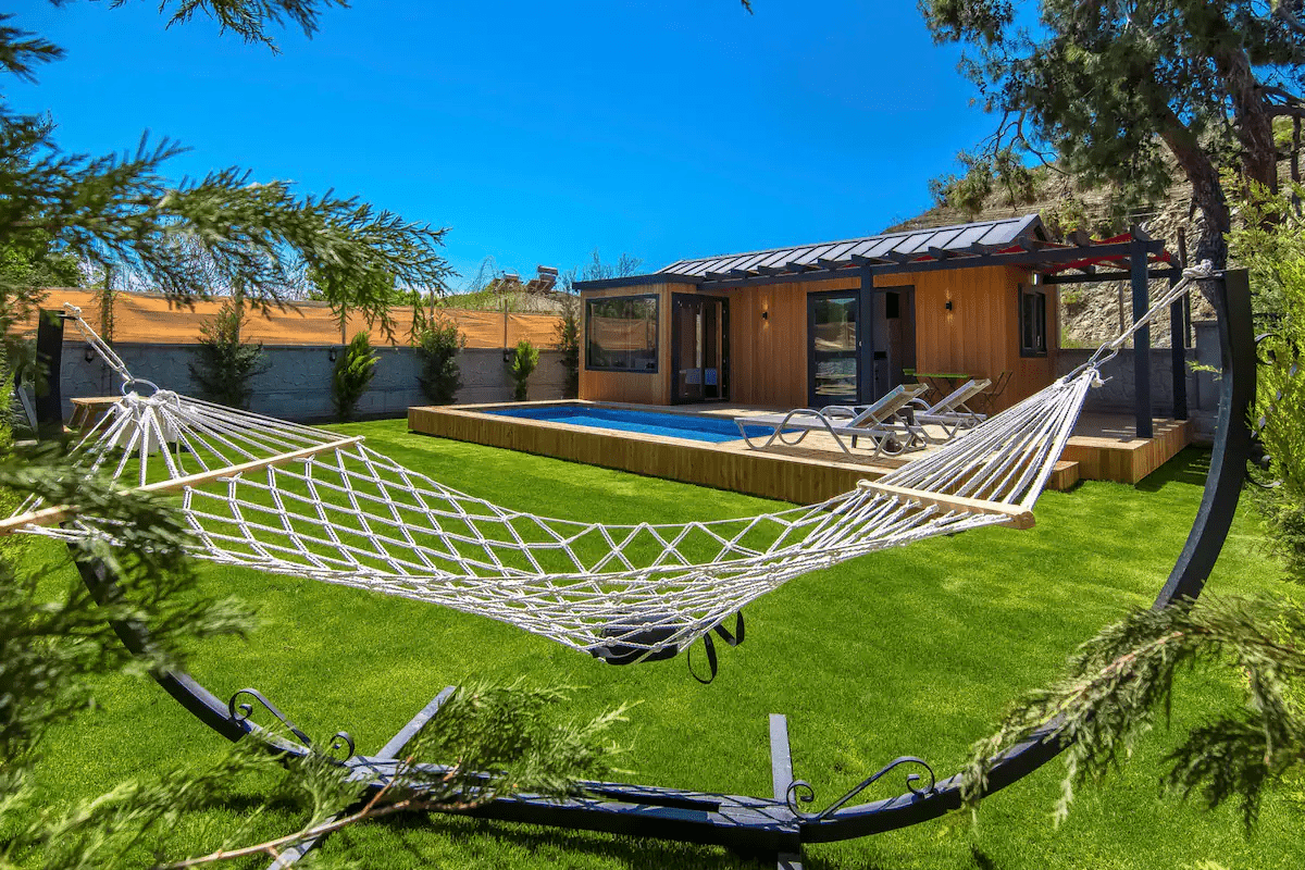 Garden Holiday Tiny House Near The Beach with Pool and Jacuzzi - Dream ...