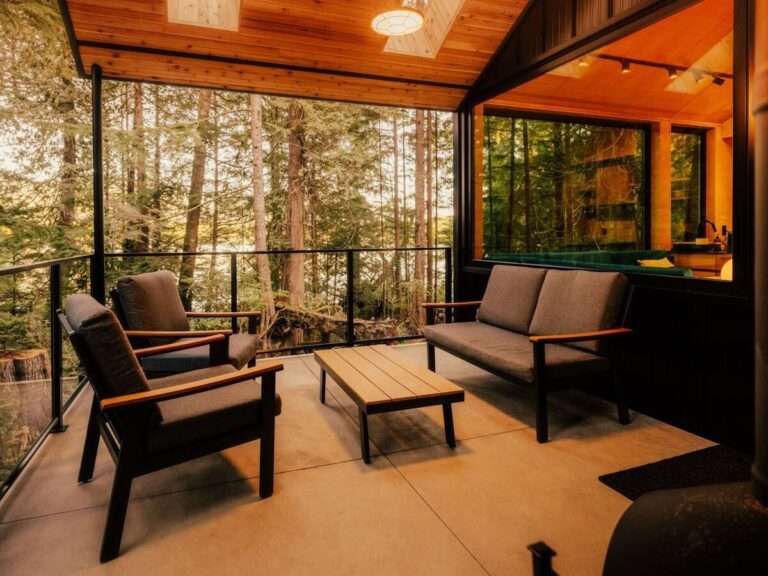 Private Peace Cabin in Forest - Dream Tiny Living
