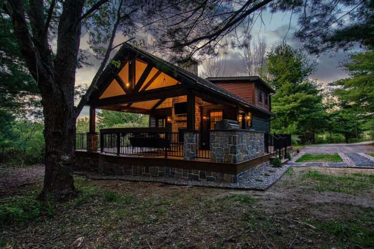 Absolutely Perfect Wildwood Cabin in the Forest - Dream Tiny Living