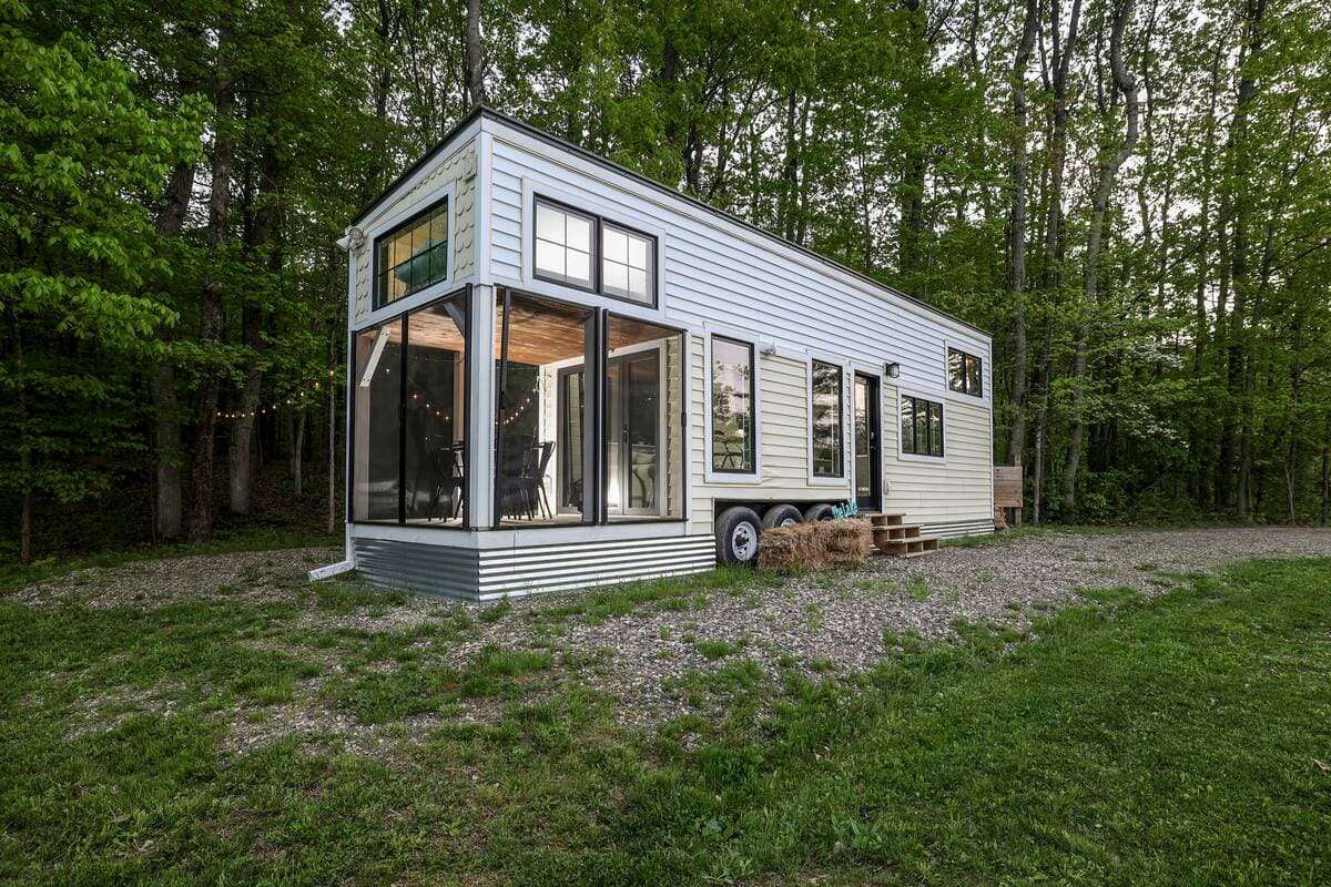 Amazing Beautiful Tiny House on Wheels - Dream Tiny Living