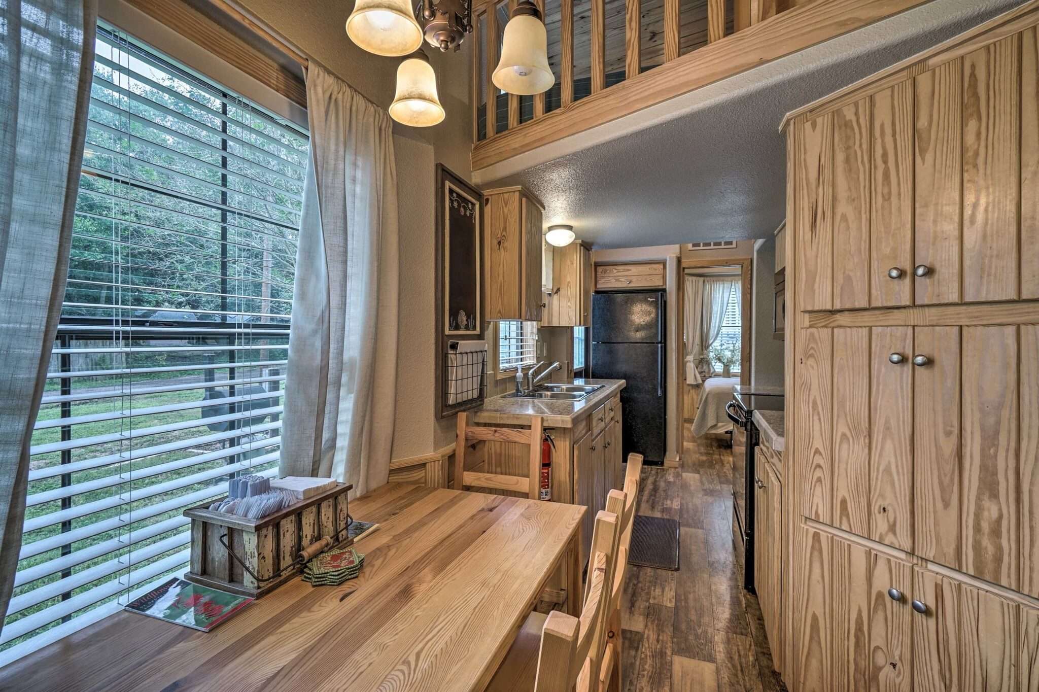 Cozy Cabin Tiny House next to Austin and the San Marcos River - Dream ...