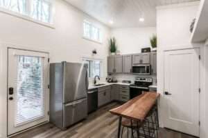 Sunset Tiny Home with Gorgeous Views - Dream Tiny Living