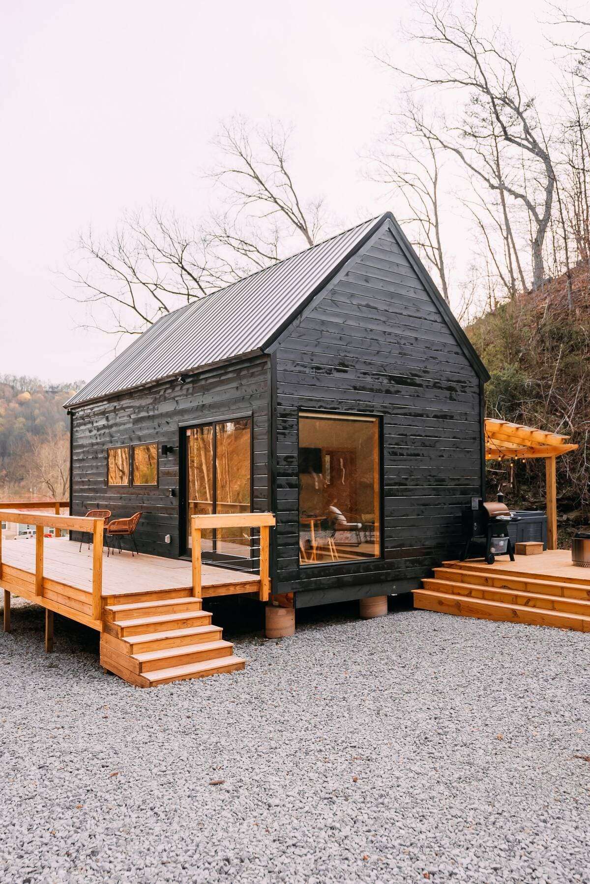 Modern Tiny Cabin Nestled on 40 Acres with Hot Tub - Dream Tiny Living