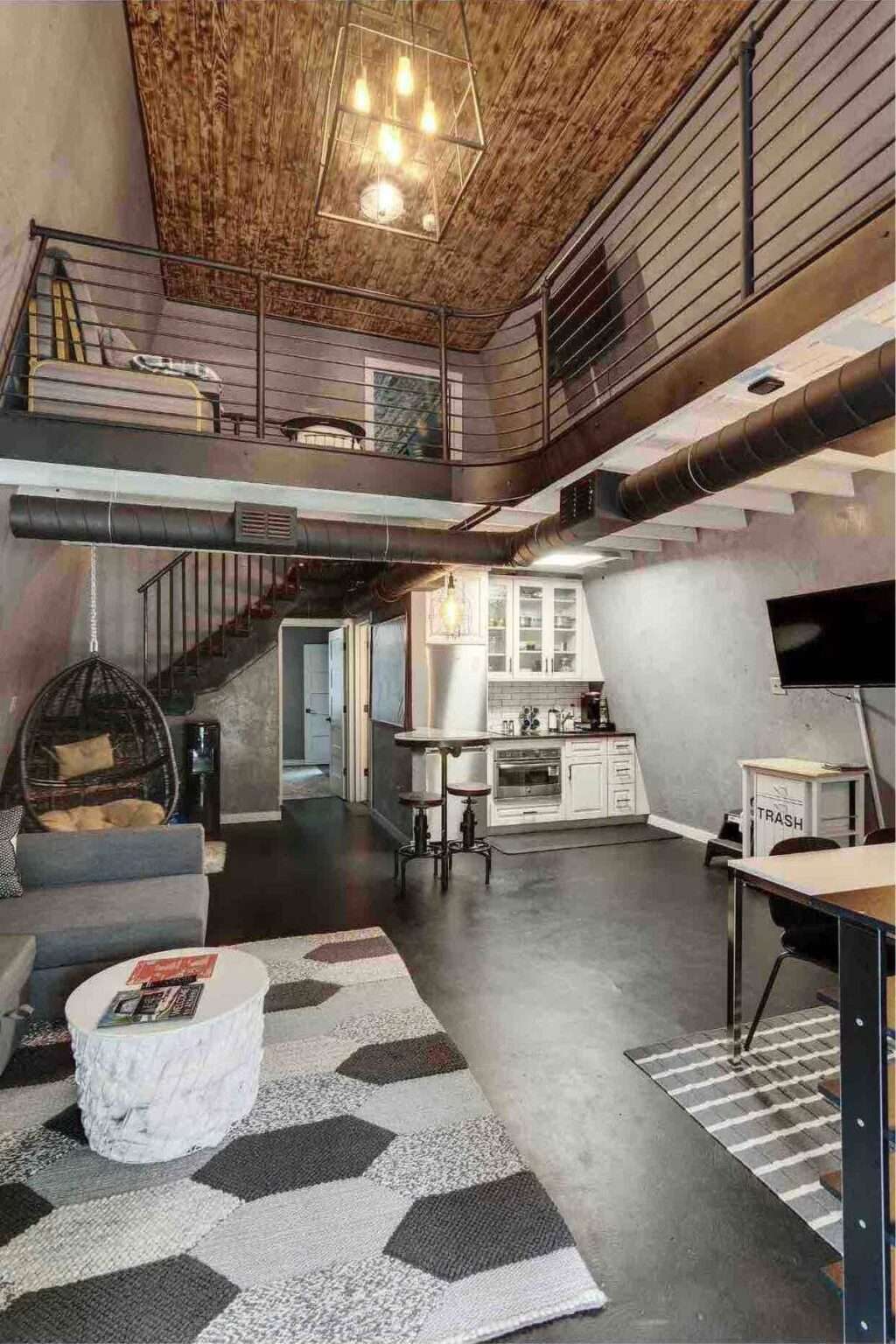 Modern and Private Loft Tiny House - Dream Tiny Living