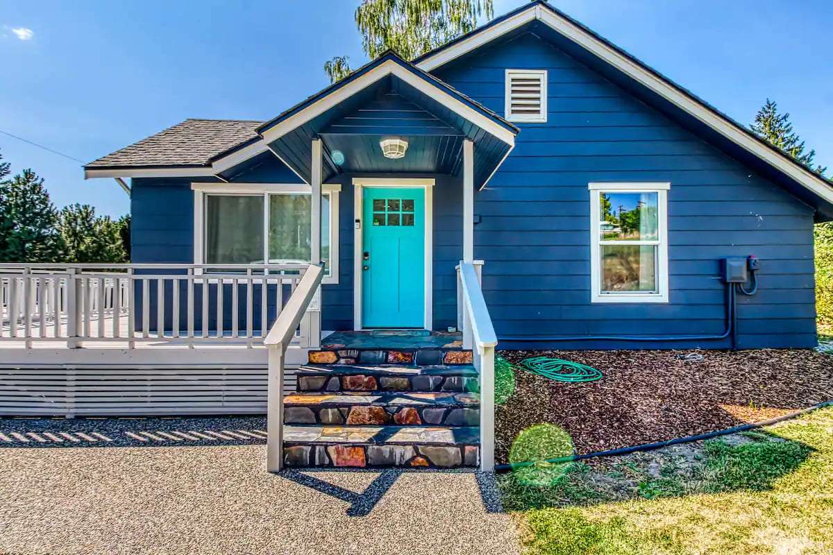 Vivid and Sunny Blue Tiny House - Dream Tiny Living