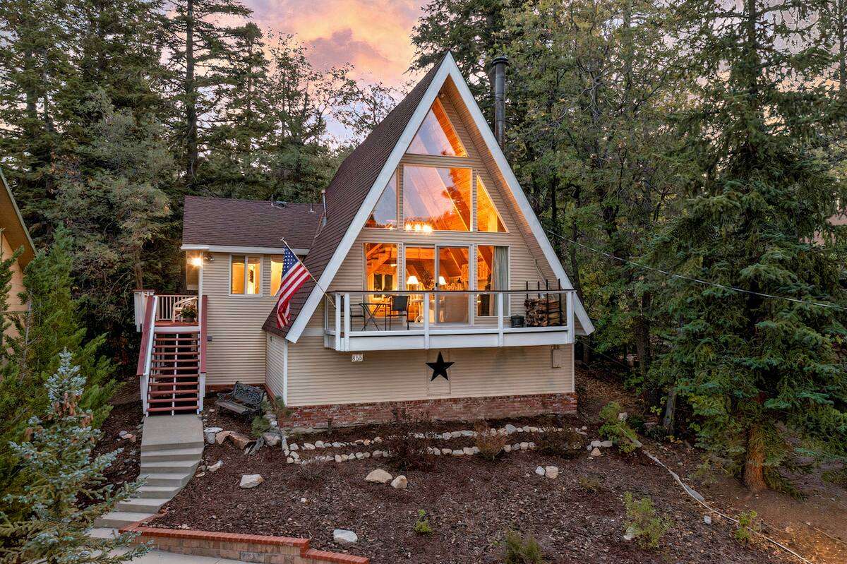 A-Frame Cabin with Breathtaking Mountain View - Dream Tiny Living
