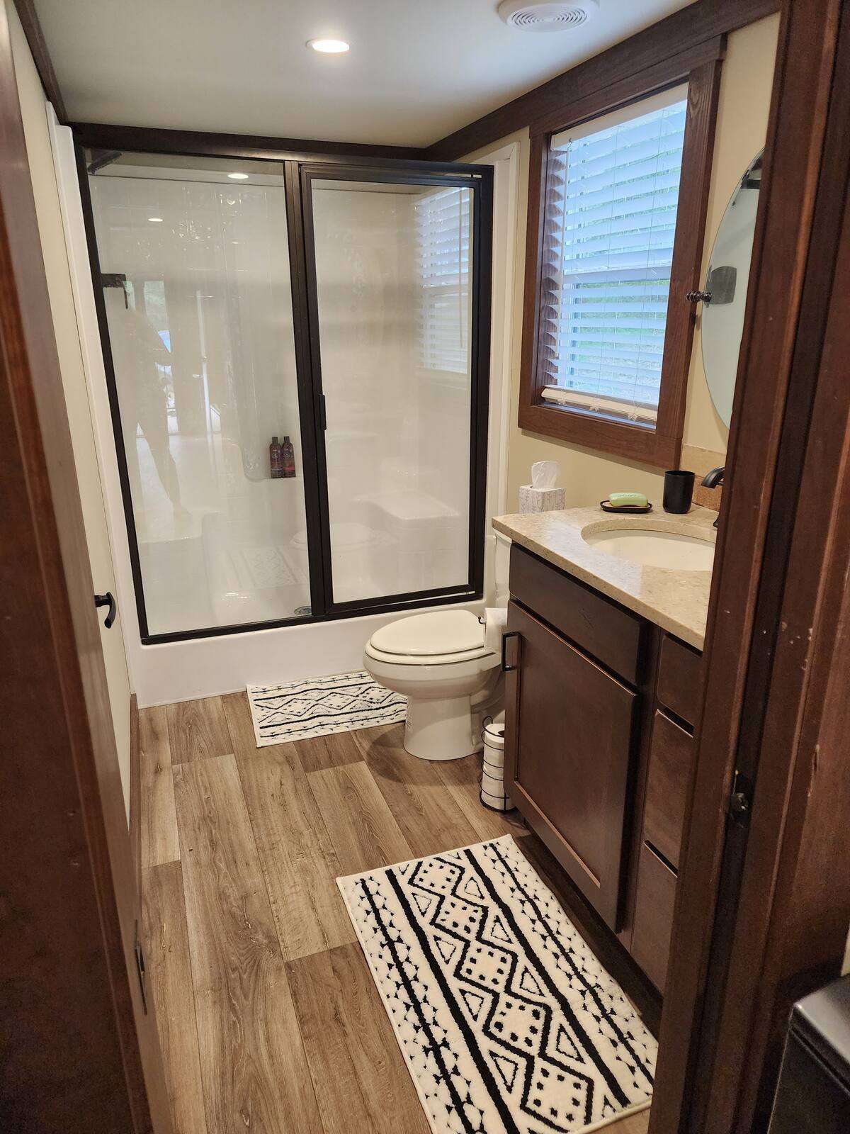 Beautiful and Surprisingly Spacious Tiny Farmhouse - Dream Tiny Living