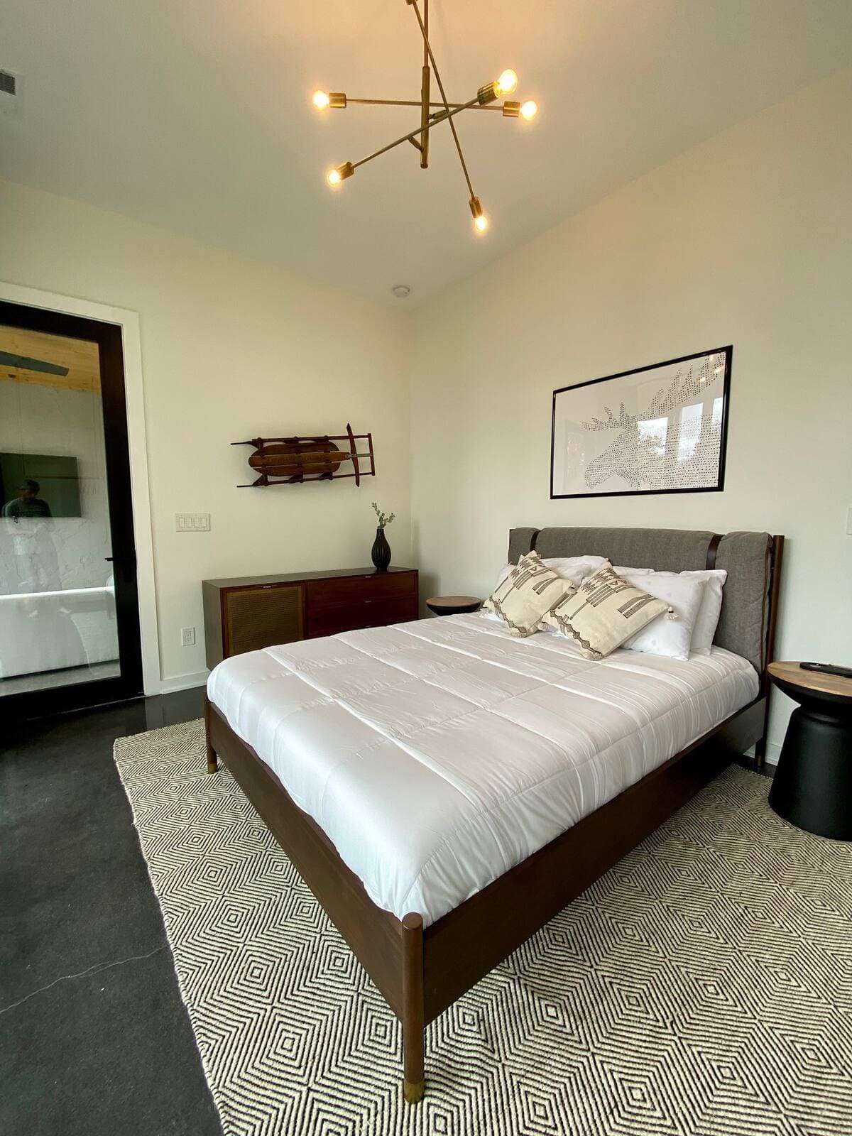 Glass-Walled Cottage with Smoky Mountain View - Dream Tiny Living