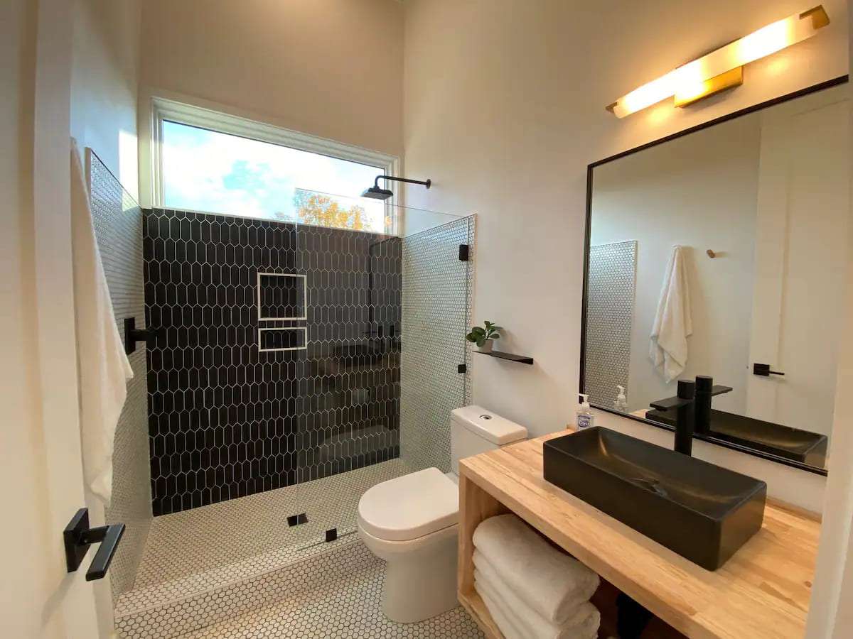 Glass-Walled Cottage with Smoky Mountain View - Dream Tiny Living