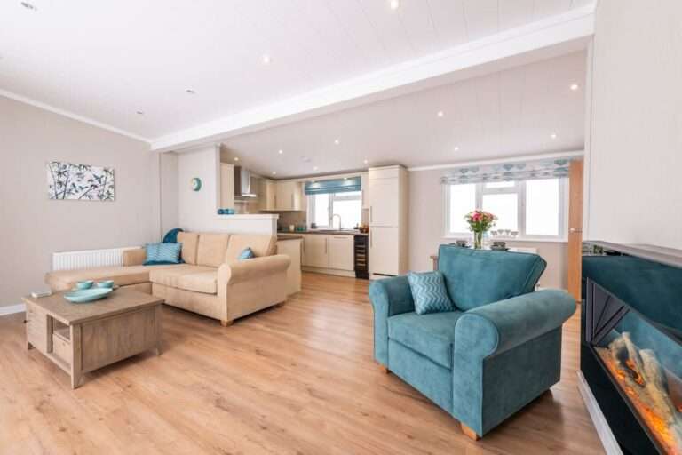 Gorgeous Contemporary and Luxury Small House - Dream Tiny Living