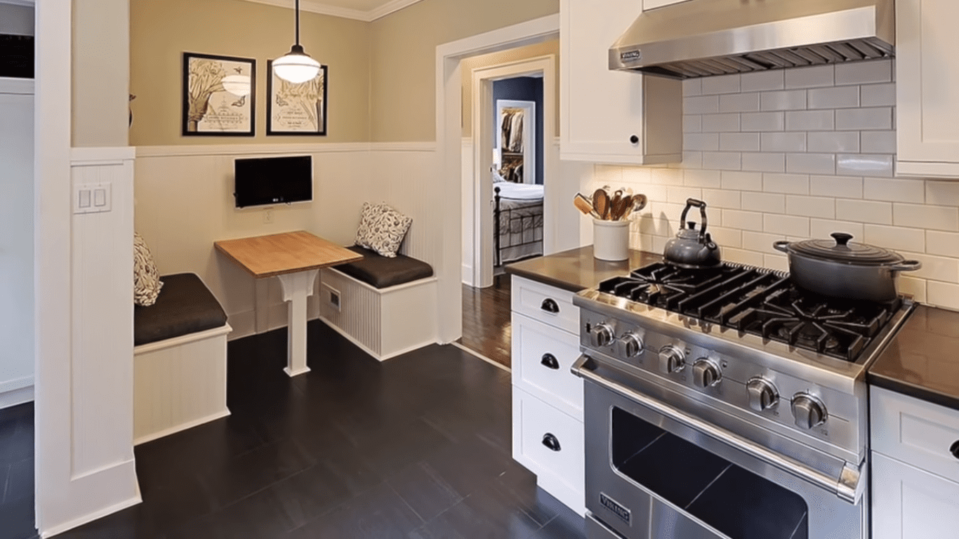 Amazing Beautiful Organized Small Bungalow House - Dream Tiny Living