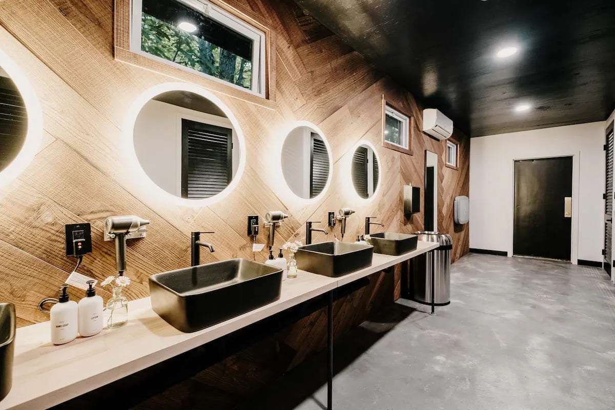 Cabin HYGGE with Magnificent Design - Dream Tiny Living